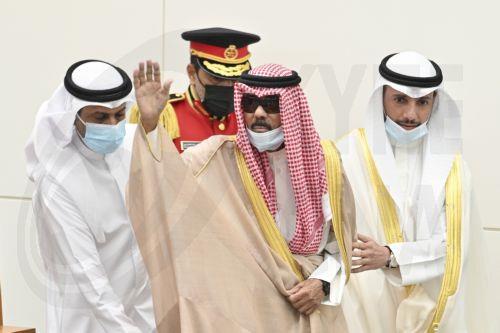 President signs book of condolence for the late Amir of the State of Kuwait